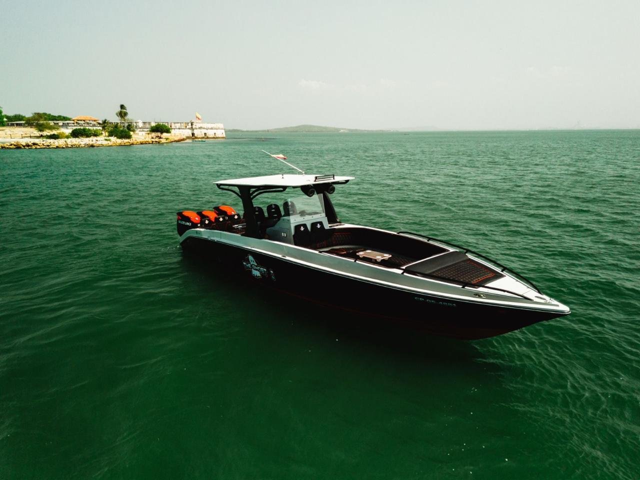38ft Speedboat Raptor | Prime Cartagena